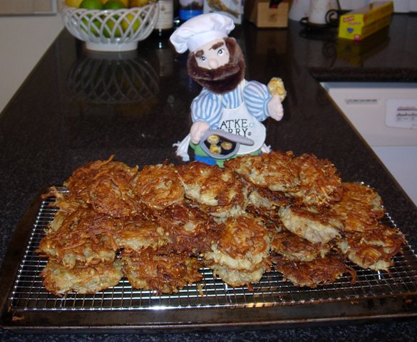 Latke Larry – LARRYLAND